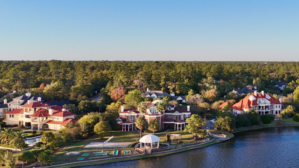 Luxury Housing Market Spotlight: Houston, TX - Realtor.com Economic ...
